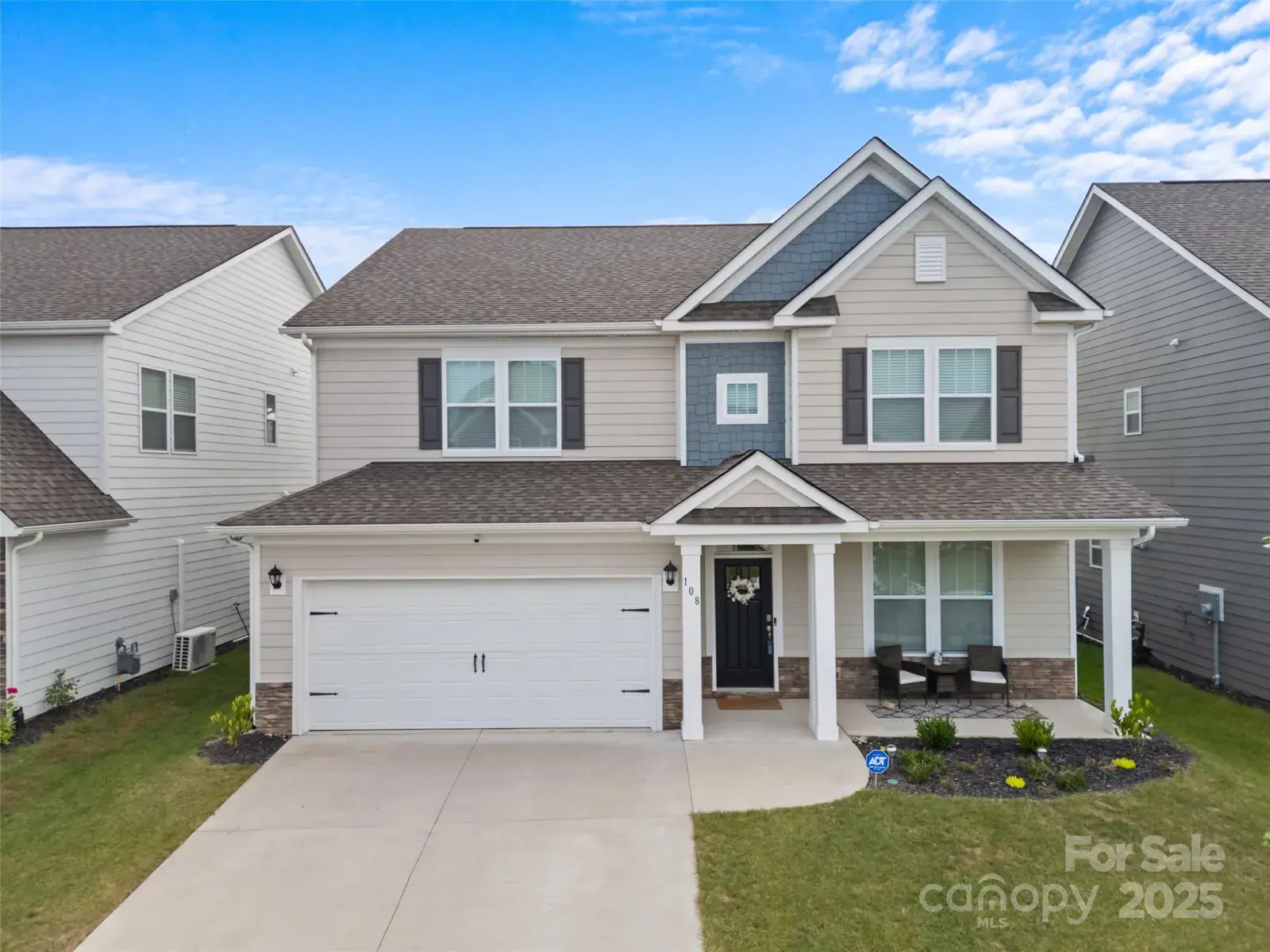 108 Thornberry Road Hendersonville NC 28792 MLS #CAR4302500 | Rumbling ...