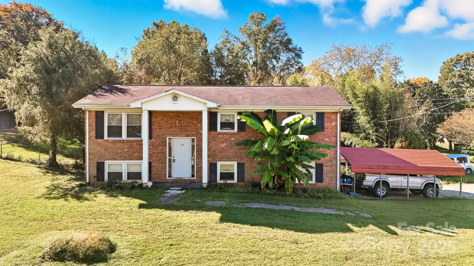 1307 Winston Street Conover NC 28613 MLS #CAR4308001 | Rumbling Bald on ...