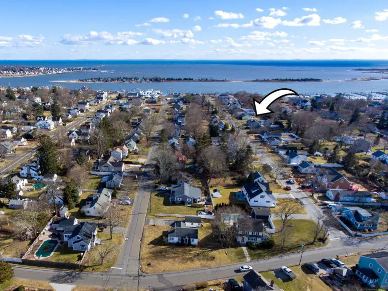 27 Maplewood Clinton CT 06413 MLS #24130341 – Margaret Muir