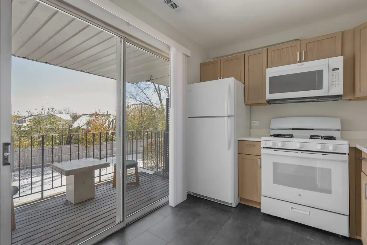 86 Gant Circle #F Streamwood IL 60107 MLS #MRD12350052 | Farm Ranch Team