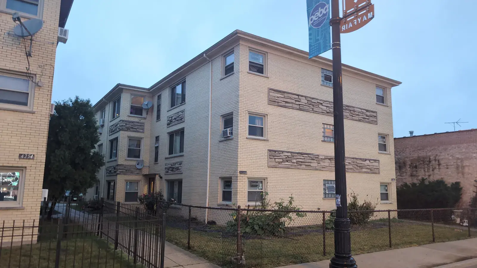 4250 W Lawrence Avenue Chicago IL 60630 MLS #MRD12483155