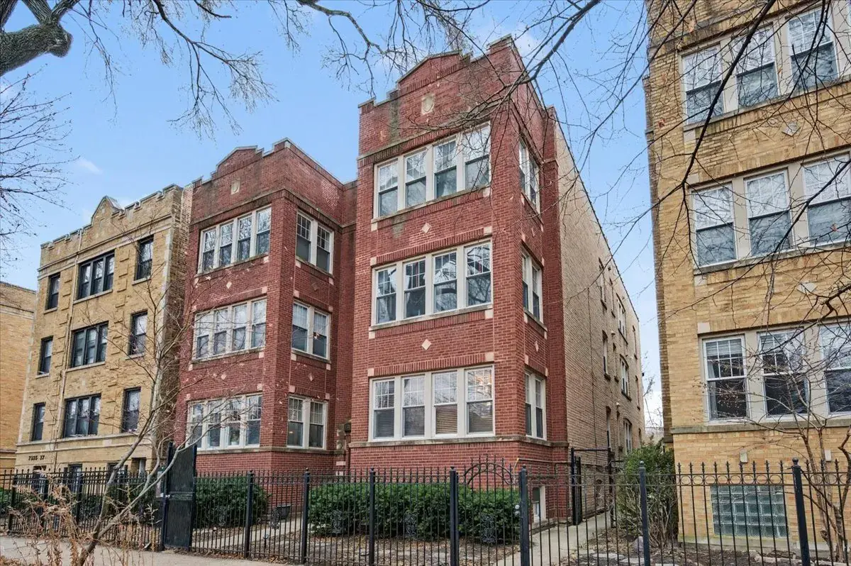 7321 N Honore Street #1S Chicago IL 60626 MLS #MRD12506653 | Farm Ranch ...