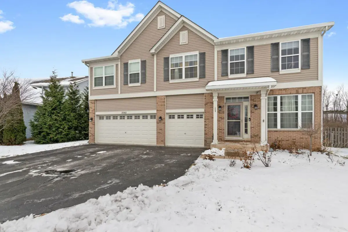 2561 HENNIG Road Hampshire IL 60140 MLS #MRD12533879 | Farm Ranch Team