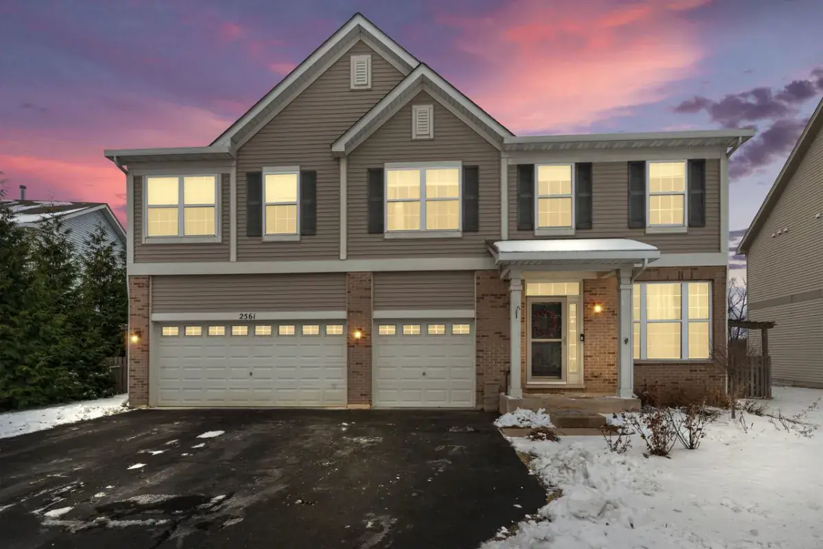 2561 HENNIG Road Hampshire IL 60140 MLS #MRD12533879 | Farm Ranch Team