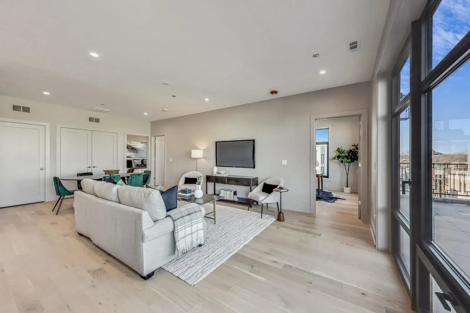 1317 N Western Avenue #504 Chicago IL 60622 MLS #MRD12534044 | Farm ...