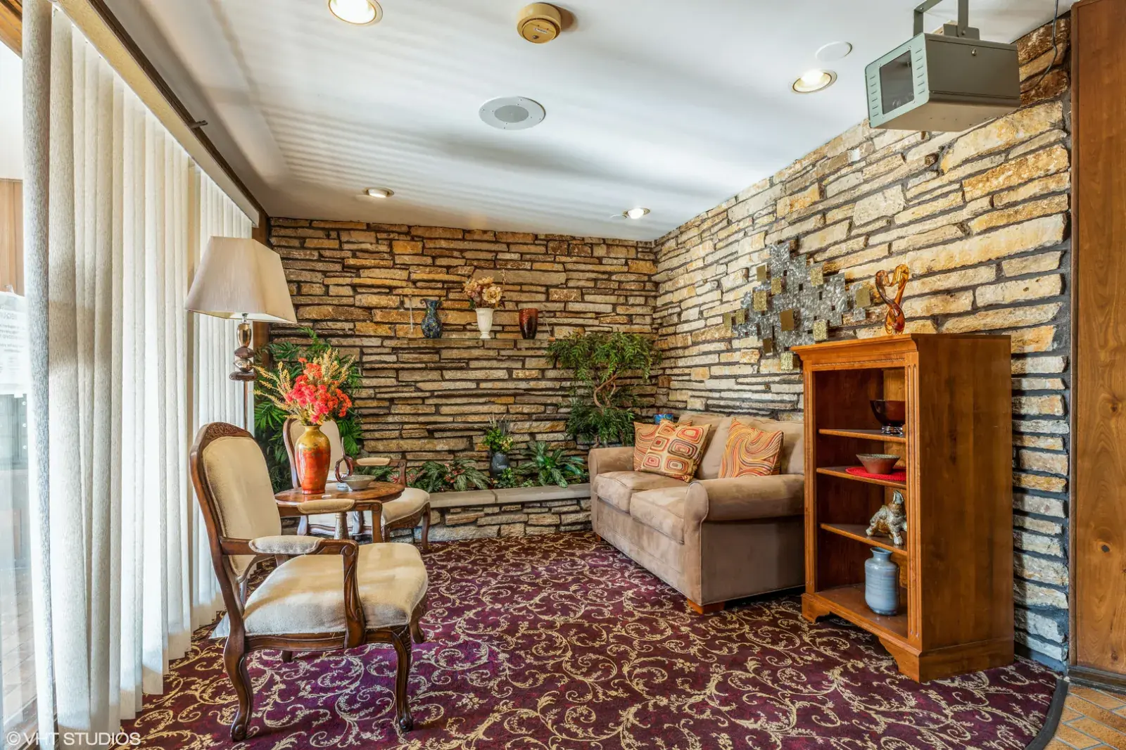 8100 W Foster Lane #510 Niles IL 60714 MLS #MRD12543988 | Farm Ranch Team