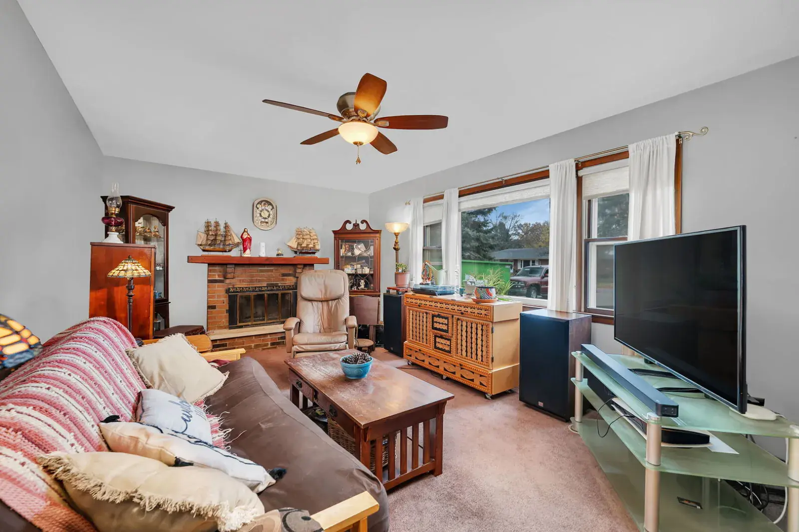 223 Pleasure Drive Yorkville IL 60560 MLS #MRD12583568 | Farm Ranch Team