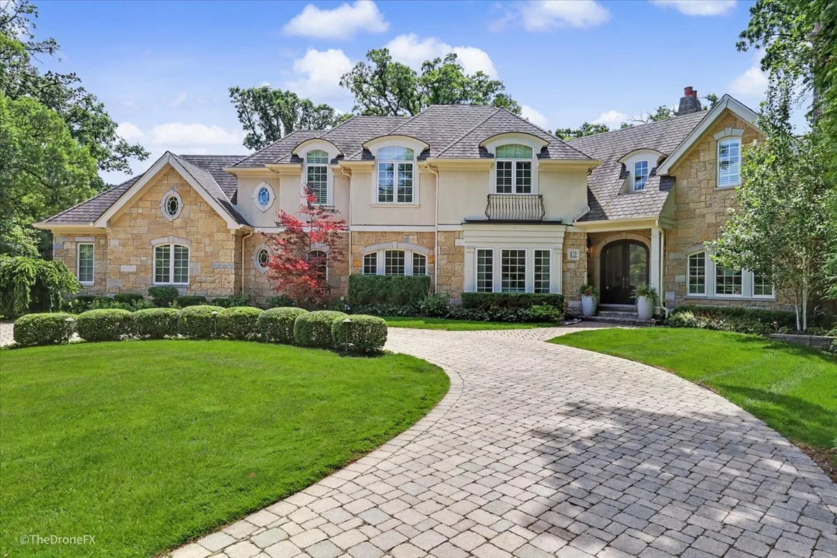 12 Carlisle Drive Oak Brook IL 60523 MLS #MRD12670365 | Farm Ranch Team
