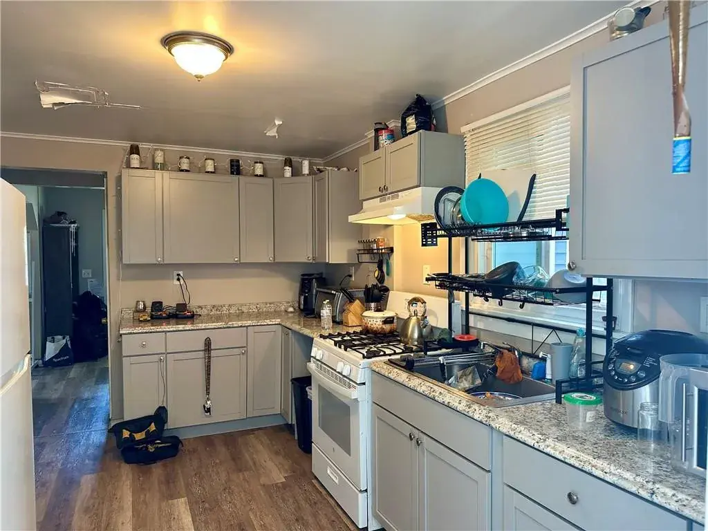 46 Elgin Street Rochester NY 14611 MLS #R1649456 | Mazza Premier Homes