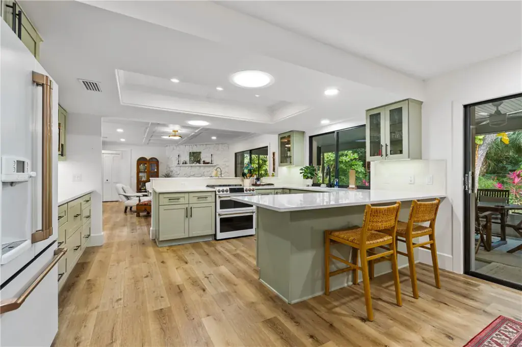 4328 2nd Square SW Vero Beach FL 32968 MLS #294025 – Treasure Coast Realty