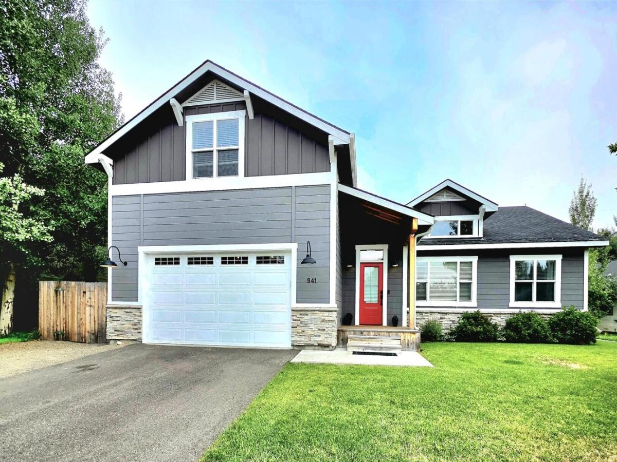 941 EASTRIDGE Dr Hailey ID 83333 MLS #333638 – Ralston Group Properties